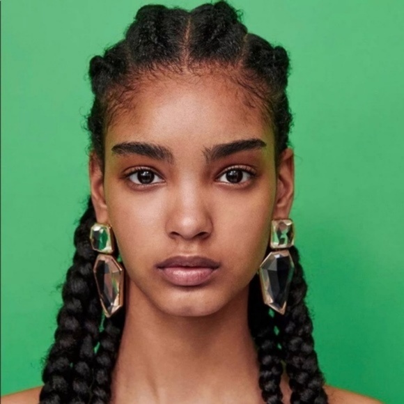 Zara | Jewelry | Nwot Zara Large Clear Acrylic Statement Earrings ...